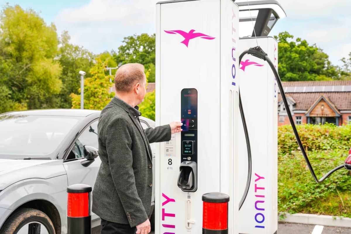 Cette incroyable carte de recharge Ionity qui va transformer la vie des ...