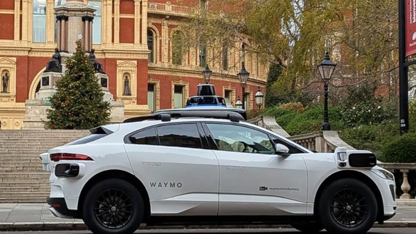 Découvrez ces incroyables robotaxis de Waymo à Londres : une révolution ...